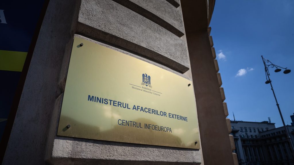 Fostă angajată MAE, anchetată pentru plăți salariale ilegale